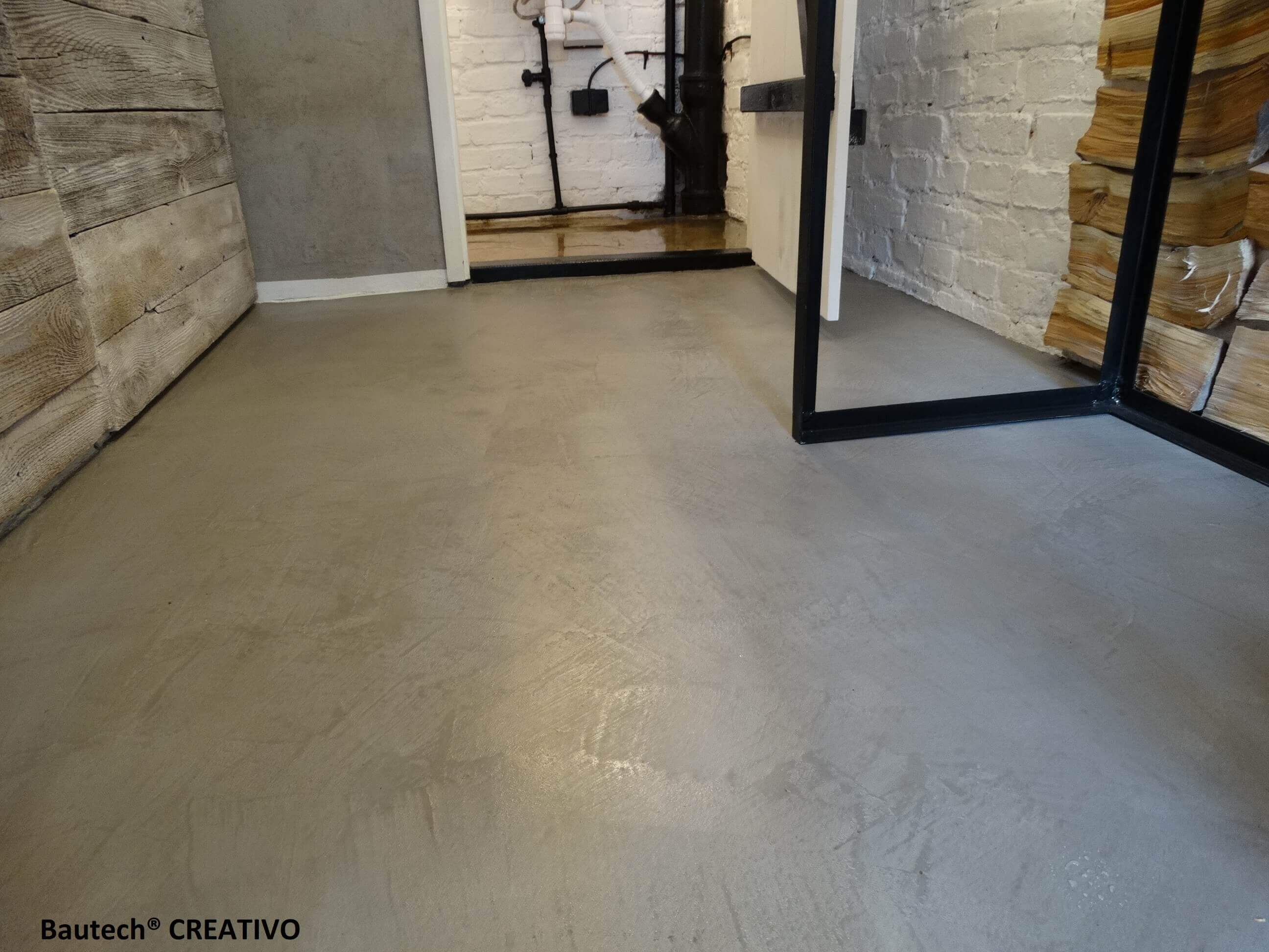 Mikrocement - Podłogi PRO - showroom z podłogami w Poznaniu